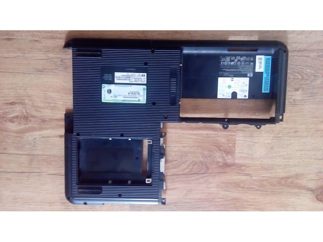 Compaq nx9105 donja plastika