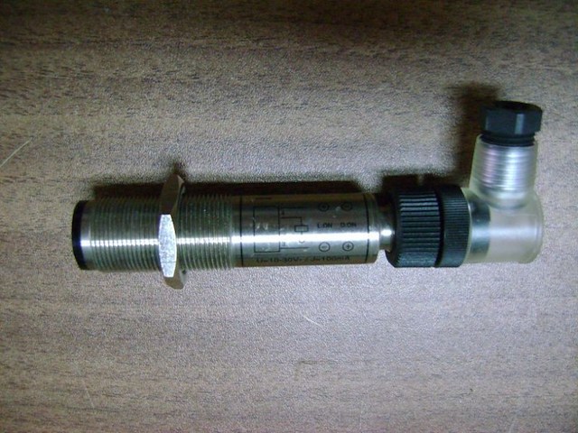 Optički senzor PEPPERL FUCHS 24V 200mm