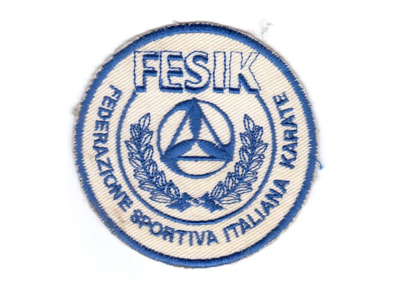 Karate ševron  FESIK