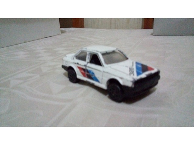 BMW 325 MAJORETTE