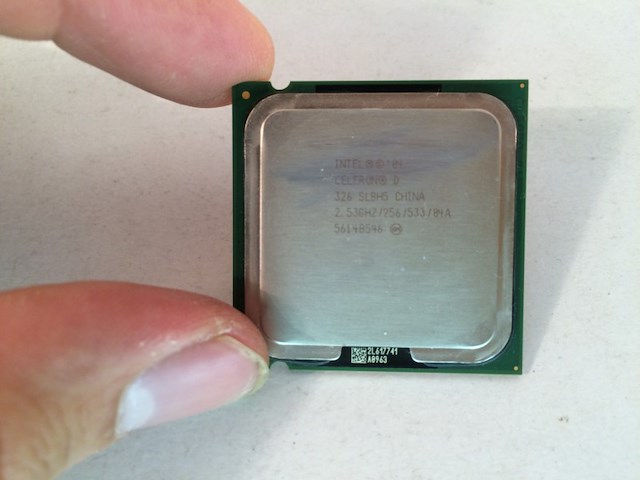 Intel Celeron D 326 2.53 Ghz + GARANCIJA!