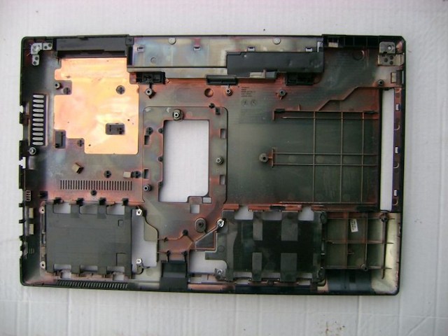 Donji deo kucista za Samsung RF710