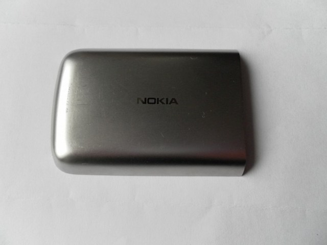 Poklopac baterije - Nokia C6-01