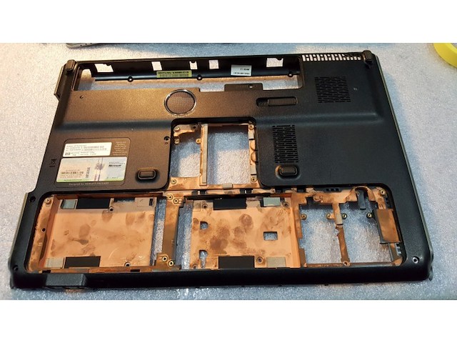 DONJA PLASTIKA KUCISTA ZA HP PAVILION DV7 - 1000