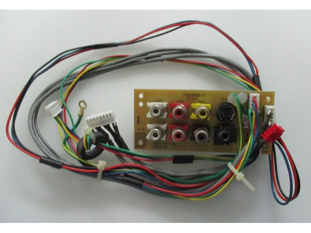 17BAV03-1 - 271005  AV input modul za Universum lcd tv