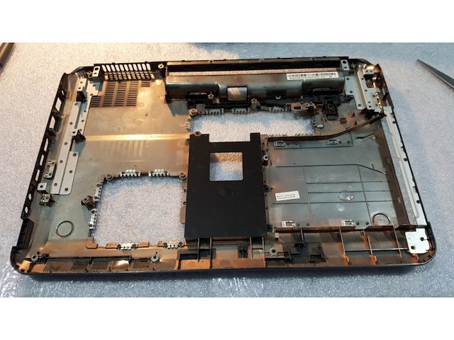 DONJA PLASTIKA KUCISTA ZA Packard Bell TJ62 MS2274