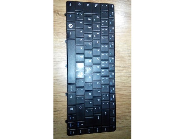 Dell Inspirion 11z tastatura