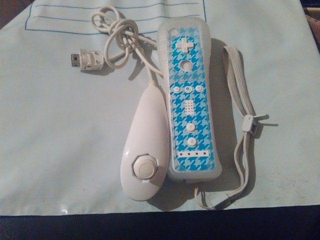 nintendo wii remote ,nuncak i zastita ispr kao sa slike