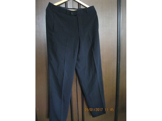 CRNE LEPE MUSKE PANTALONE 50