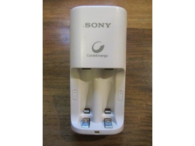 SONY BCG-34HS - punjač baterija od 1.5V tipa AA ili AAA