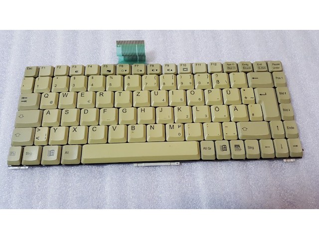 243 ZA DELOVE TASTATURA FUJITSU LIFEBOOK 4010