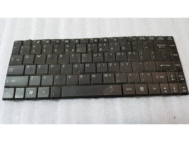 225 ZA DELOVE TASTATURA MSI X340