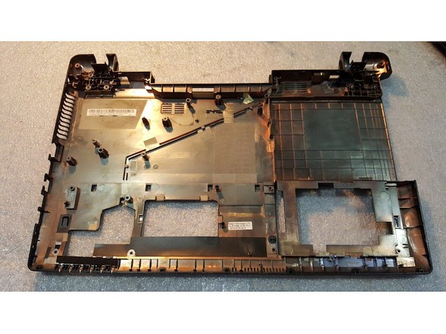 DONJA PLASTIKA KUCISTA ZA ASUS X55A