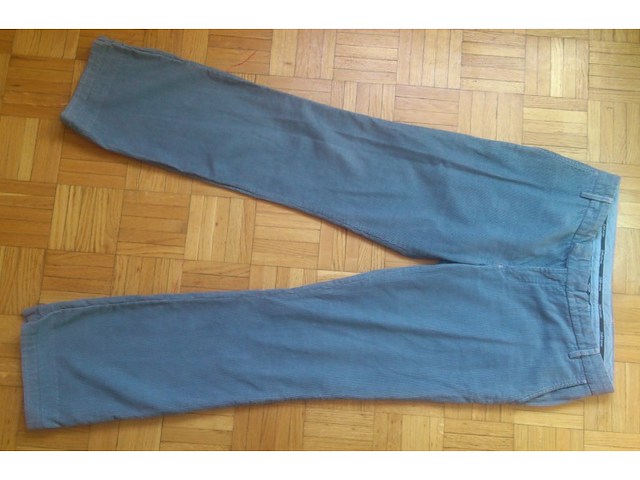 ZARA somotske pantalone vel.40/30