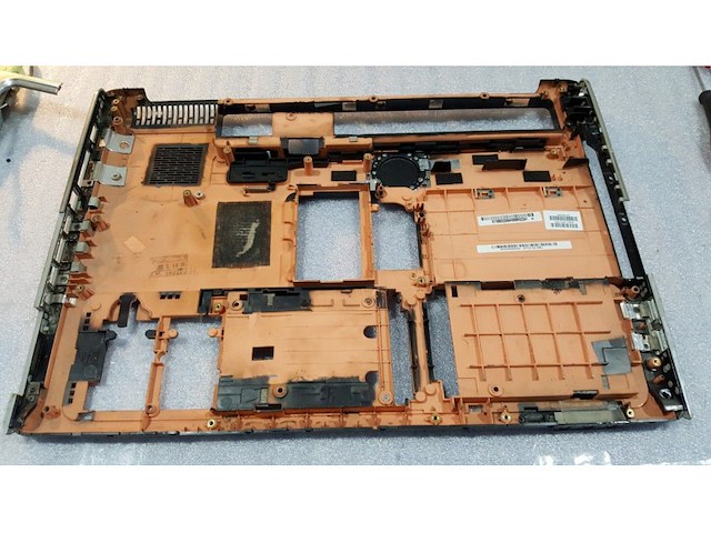 DONJA PLASTIKA KUCISTA ZA HP PAVILION DV7 -1000