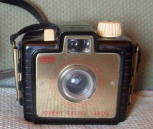 Na prodaju fotoaparat kodak iz pedesetih godina