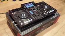 Prodaju pioneer ddj-sx dj controller.... 450€