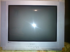 Tv samsung 70 cm ravan