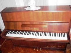 Prodajem pianino