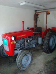 Traktor ferguson 539