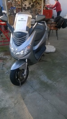 Prodajem scooter peugeot elystar125