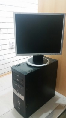 Samsung monitor 19-inca vrhunski