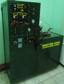 Masina za test i popravku dizni i pumpi master 5200