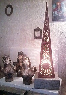 Unikatna keramicka lampa za dekorativno osvetljebhe