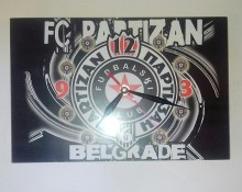 Unikatni zidni sat: partizan