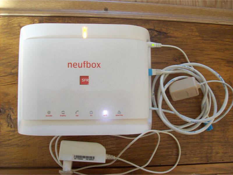 Neufbox  NB4-SER-r2 wi-fi usb