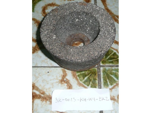 Brusni kamen za tocilo 110 64 54 22 mm 800 grama