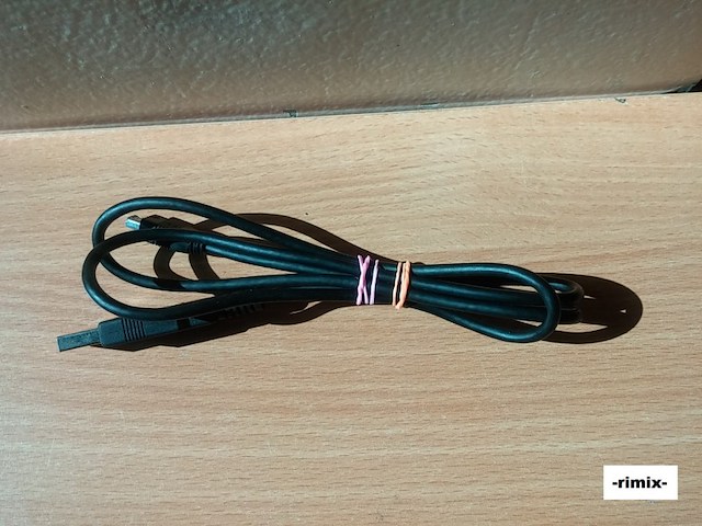 USB kabl za Canyon sport MP3