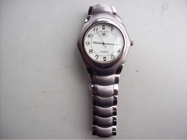 SEIKO 5