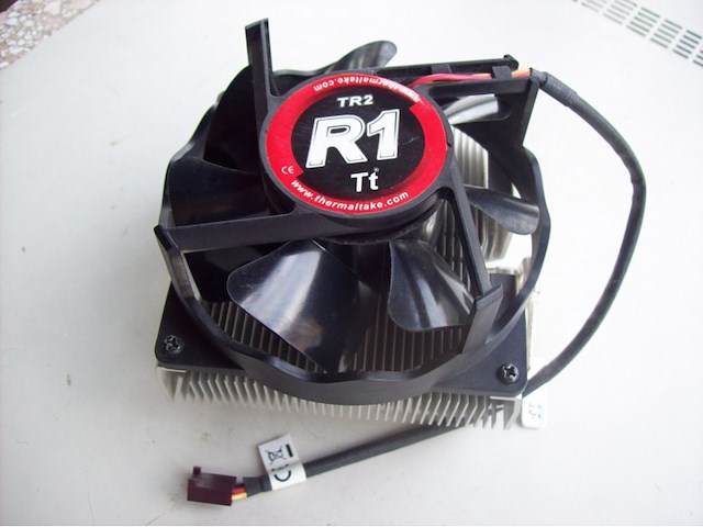 Thermaltake kuler za  AMD - TR2 R1 - 9 cm
