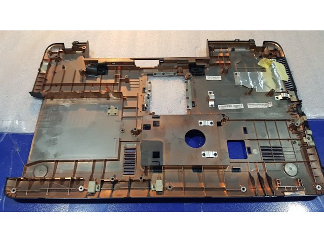 DONJA PLASTIKA KUCISTA ZA TOSHIBA SATELLITE C870D