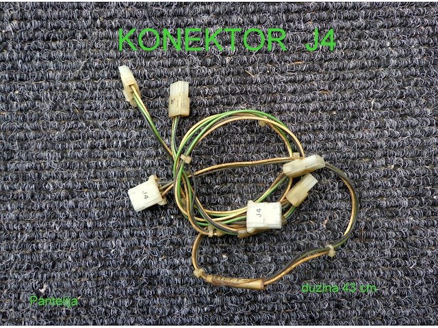 Konektor J4