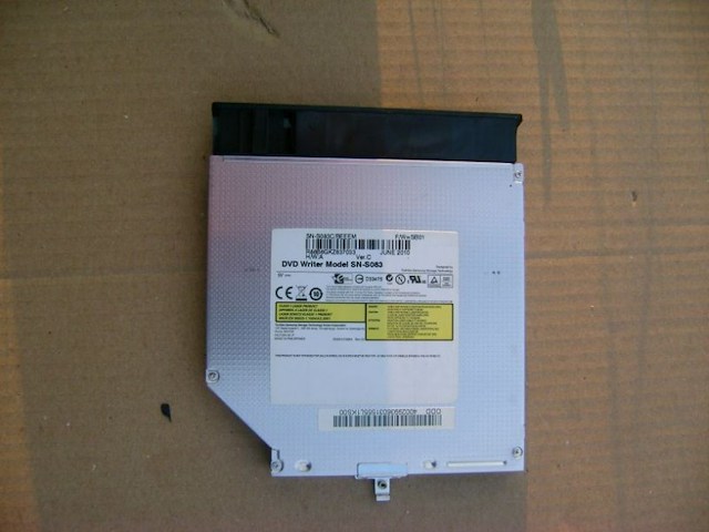 DVD za Medion Akoya E7214