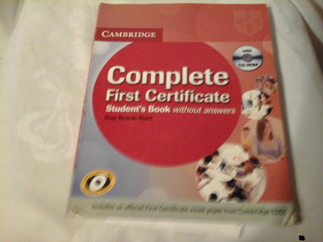 Complete first certificate students book Cambridge