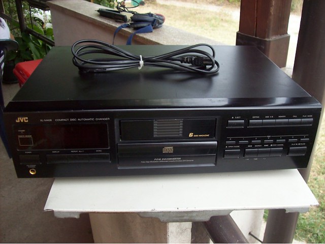 JVC CD AUTOMATIC CHANGER XL-M408BK (6 disc)