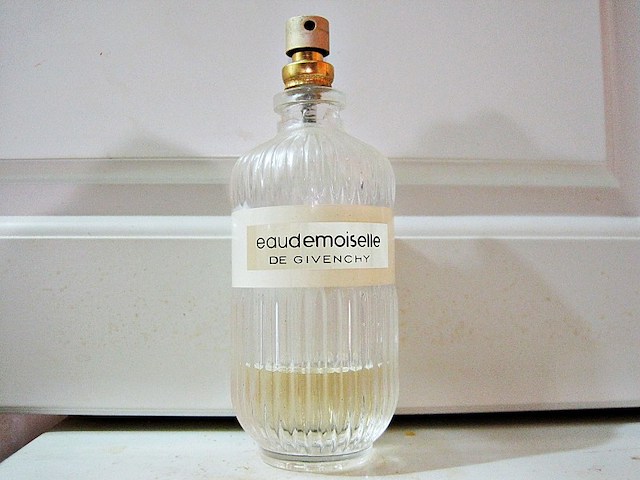 Eaudemoiselle de Givenchy