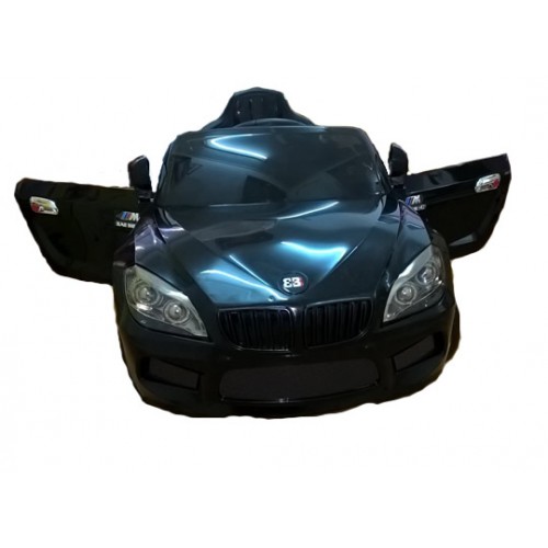 Automobil na akumulator model 215 crni