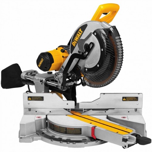 Potezna testera DeWalt DWS780