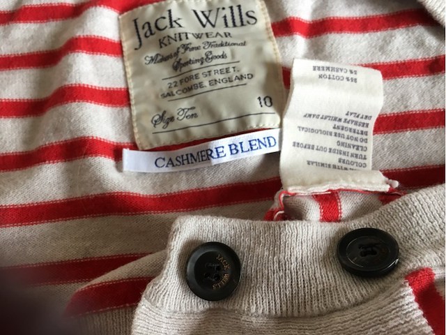 dzemper  broj 40 Jack Wills England