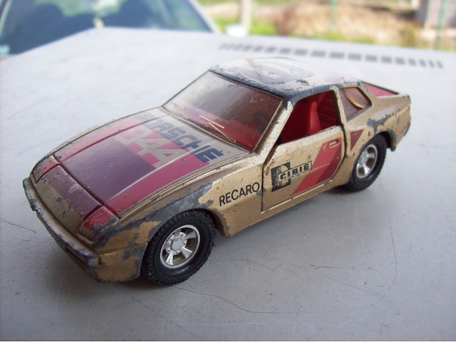 PORSCHE 944 MATCHBOX MADE IN ENGLAND iz 1982 god.