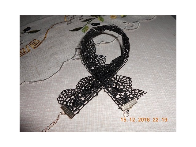 Ogrlica Choker