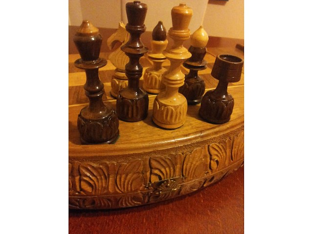 Šahovska tabla, ručni rad, antikvitet, rezbarija