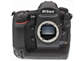 Nikon D4S