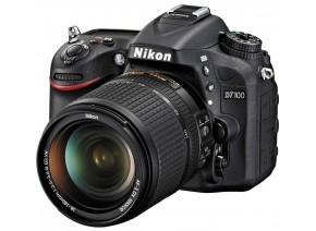 Nikon D7100 18-140 VR