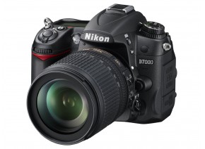 Nikon D7000 18-105 VR