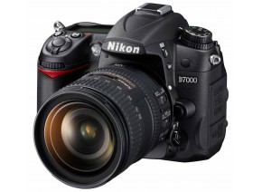 Nikon D7000 16-85 VR